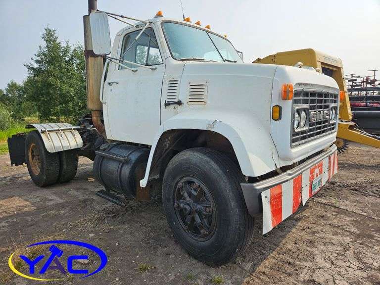 1977 GMC Single Axle Semi - Yorkton Auction Centre