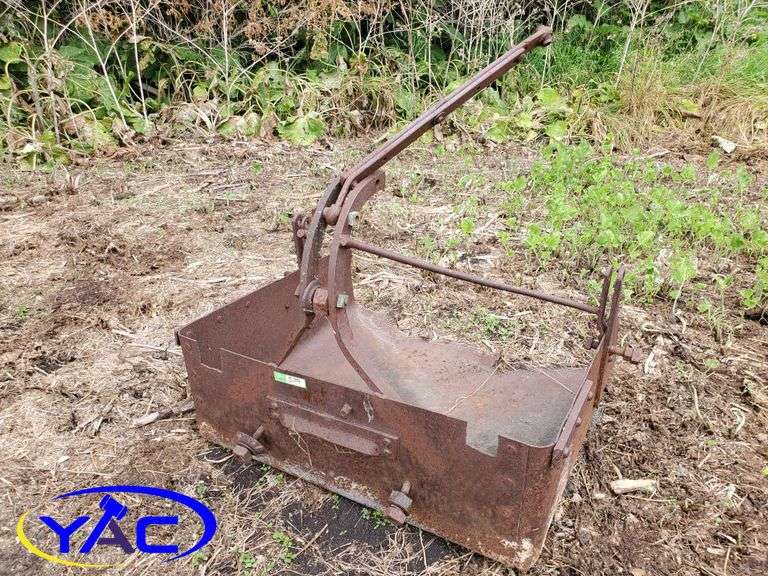 3 Pt Hitch Bucket - Yorkton Auction Centre