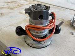 Black and Decker 7611 Router Kit - Yorkton Auction Centre