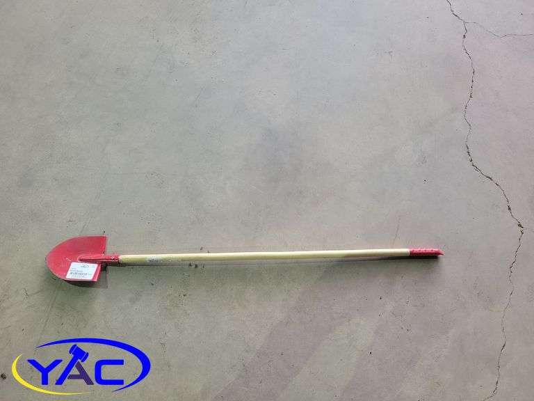 Small Spade - Yorkton Auction Centre