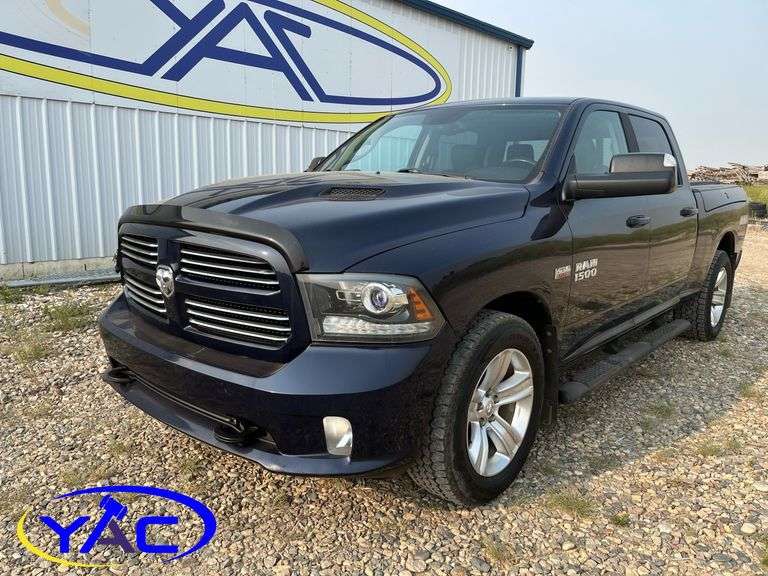 2017 RAM 1500 CREW CAB 4WD - Yorkton Auction Centre