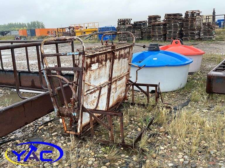 Calf Tipping Chute - Yorkton Auction Centre