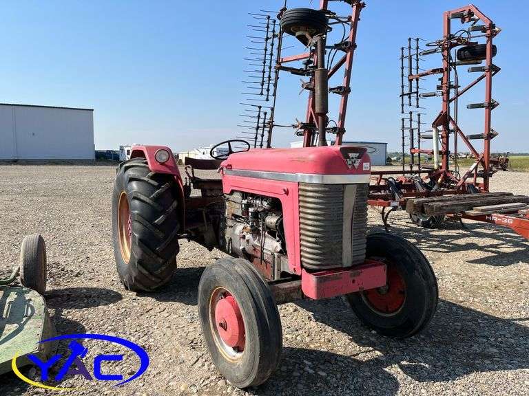 Massey 90 Tractor - Yorkton Auction Centre