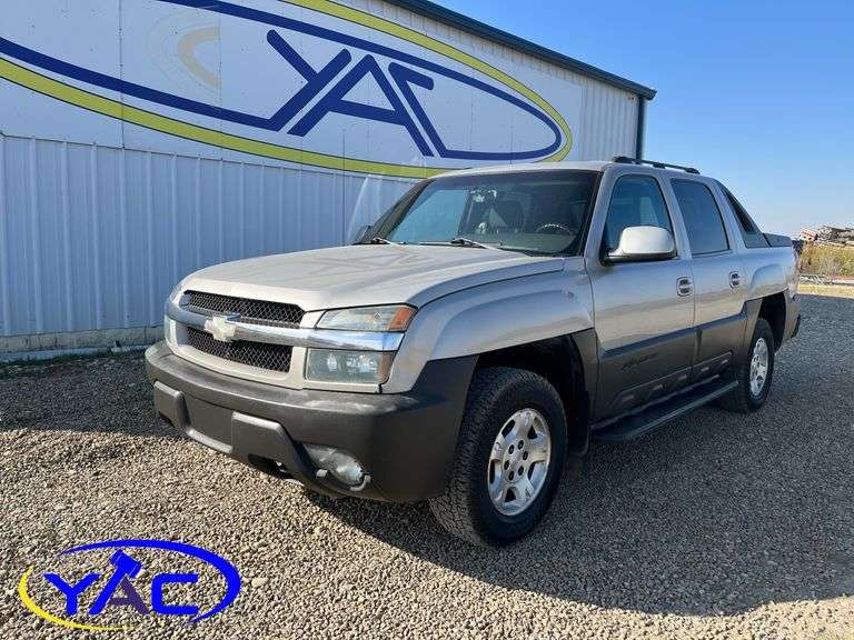 2004 CHEVROLET AVALANCHE 1500 - Yorkton Auction Centre