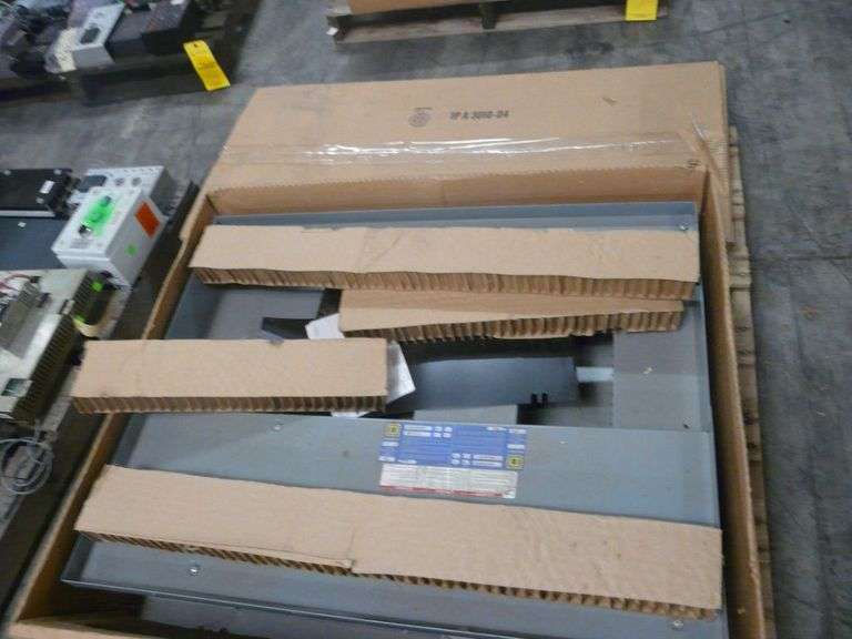 Lot of (1) Panelboard and (1) Front Assembly - Yellow Tag Auctions