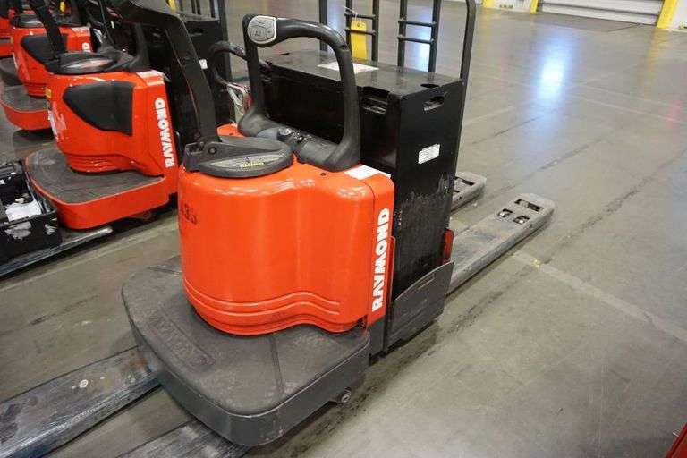 Raymond Walkie Rider Electric Pallet Truck - Yellow Tag Auctions