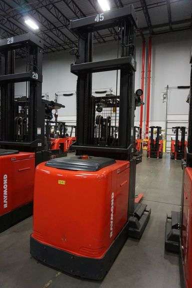 Raymond 5600 Order Picker Forklift - Yellow Tag Auctions