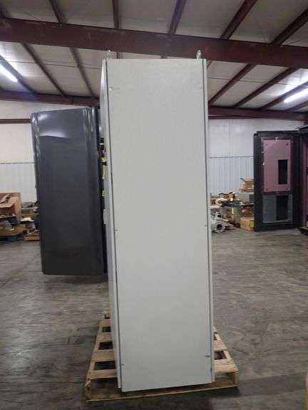 Enclosed Industrial Control Panel - Yellow Tag Auctions