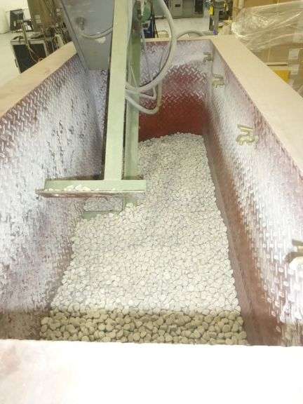 Ultramatic Vibratory Deburring Machine - Yellow Tag Auctions