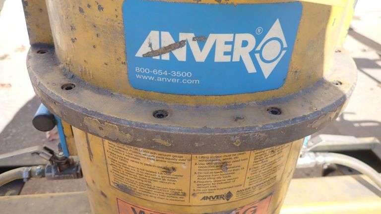 Anver Vacuum Plate Lift - Yellow Tag Auctions