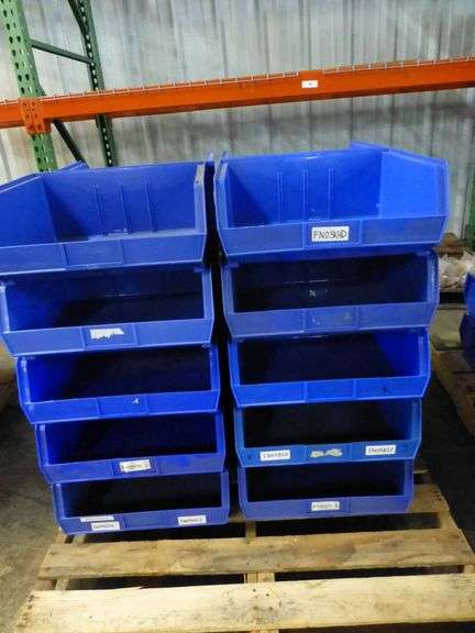 Lot of (20) Akro Bins Blue Plastic Stackable Bins - Yellow Tag Auctions