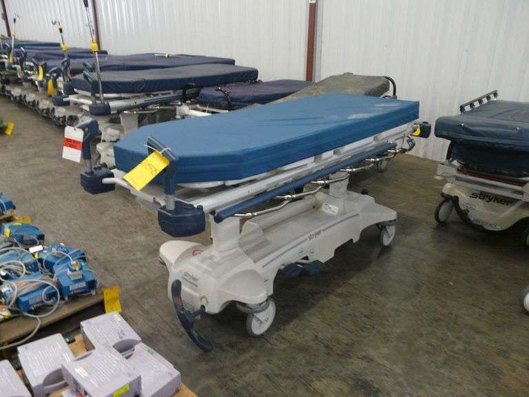 Stryker 1007 Stretcher w/Mattress - Yellow Tag Auctions