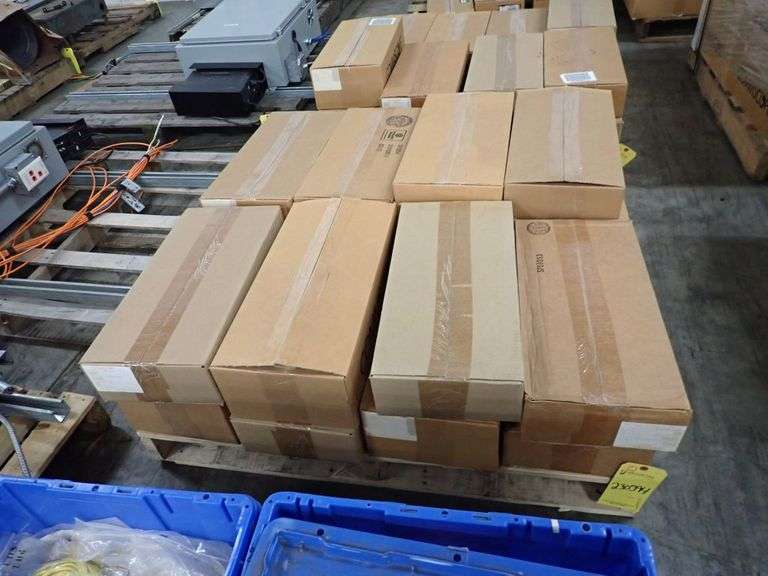 Lot of (16) HTK Horizontal Troughs - Yellow Tag Auctions