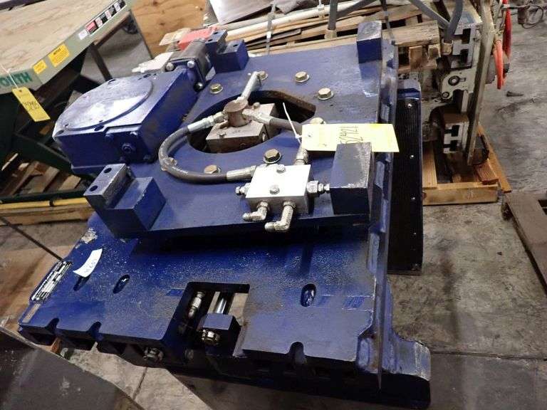 Rightline Bale Clamp Forklift Attachment - Yellow Tag Auctions