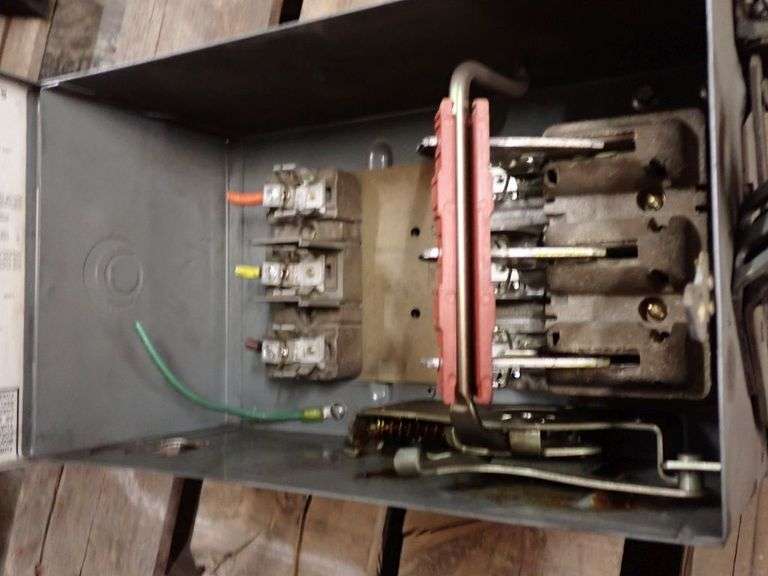 Lot of (4) Square D I-Line Busway Switches - Yellow Tag Auctions