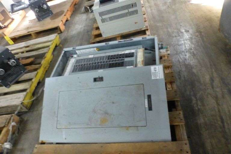 Eaton Cutler Hammer Panel Board - Yellow Tag Auctions