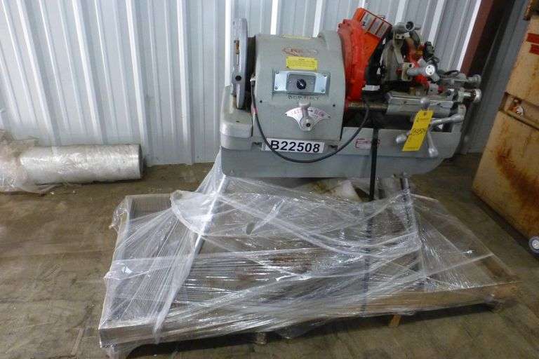 Rex Wheeler Pipe Threader - Yellow Tag Auctions