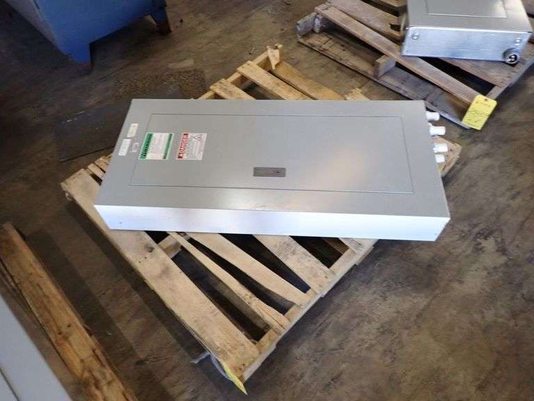 Siemens Heavy Duty Panelboard - Yellow Tag Auctions