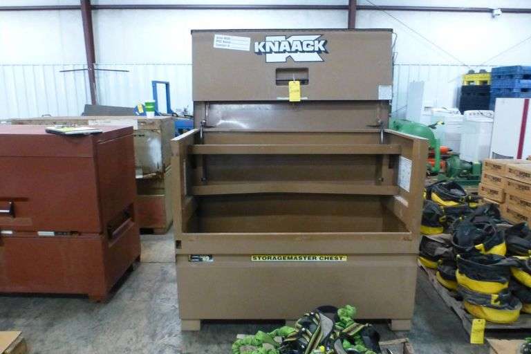 Knaack Storage Master Chest - Yellow Tag Auctions