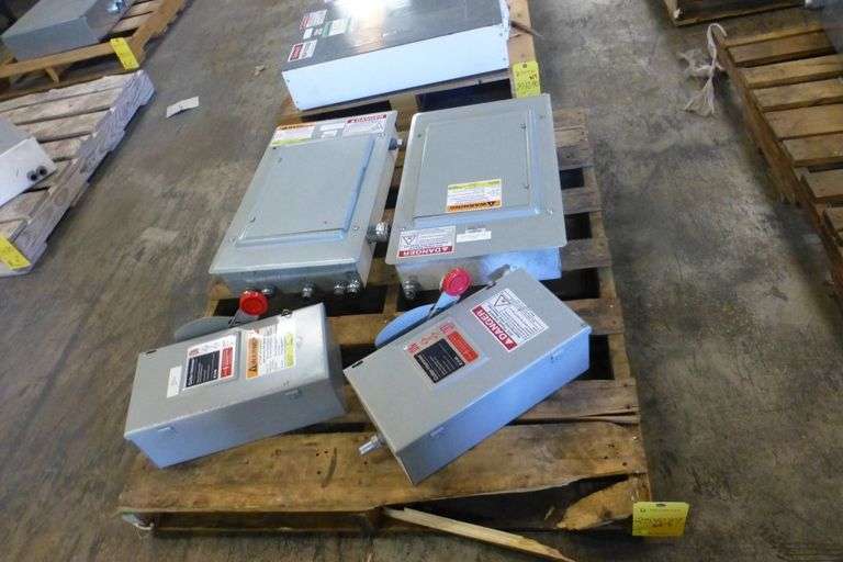 Lot of (4) Panelboards - Yellow Tag Auctions