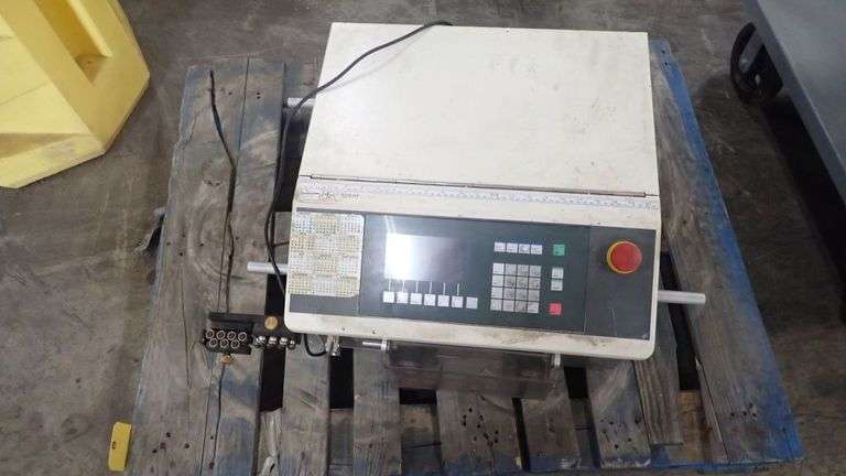 Schleuniger OmniStrip OS 9400 Automatic Wire Cutting & Stripping ...
