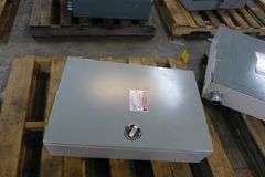 Novar Enclosed Industrial Control Panel - Yellow Tag Auctions