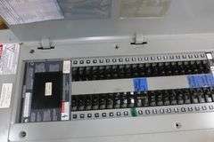 Siemens Heavy Duty Panelboard - Yellow Tag Auctions