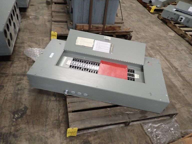 Gus Berthold Electric Panelboard - Yellow Tag Auctions