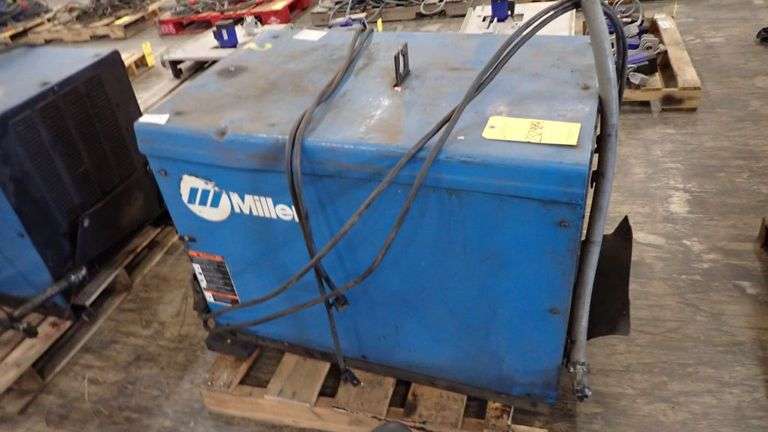 Miller Gold Star 452 Welding Power Source - Yellow Tag Auctions
