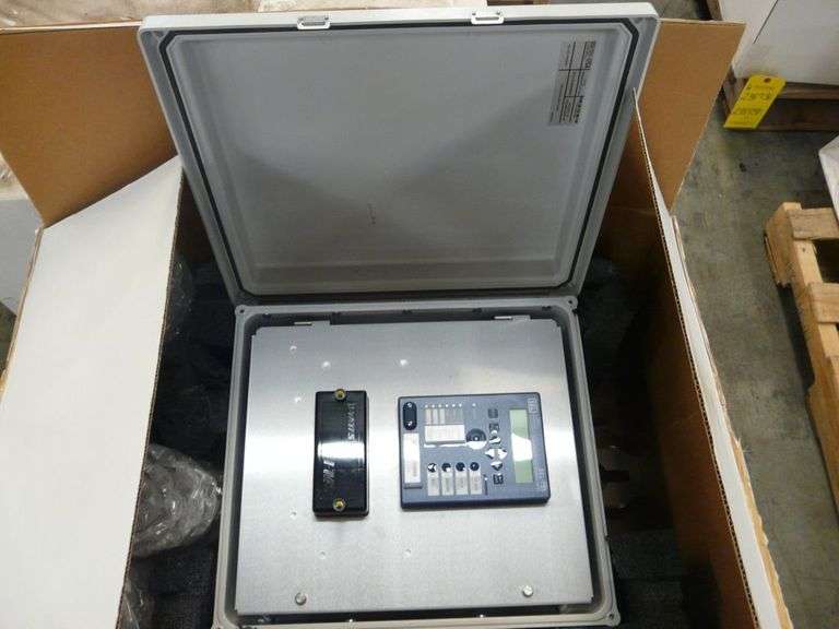 SEL Enclosure w/SEL735 Power Quality and Revenue Meter - Yellow Tag ...