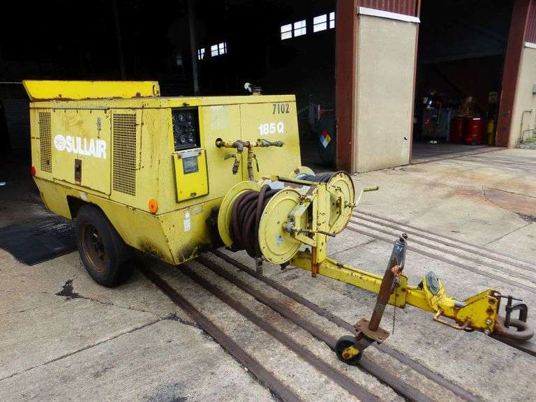 Sullair Tow Behind Air Compressor - Yellow Tag Auctions