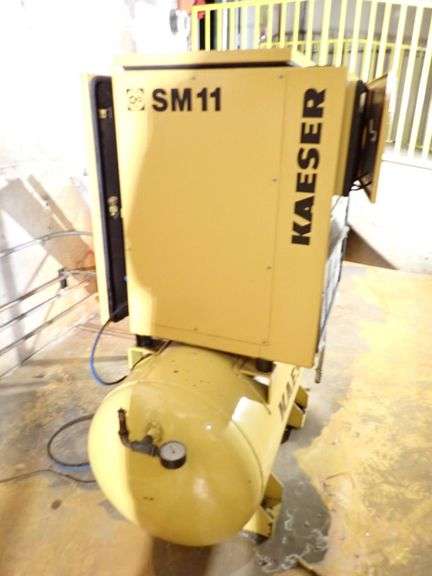 Kaeser SM11 Horizontal Tank Mounted Air Compressor - Yellow Tag Auctions