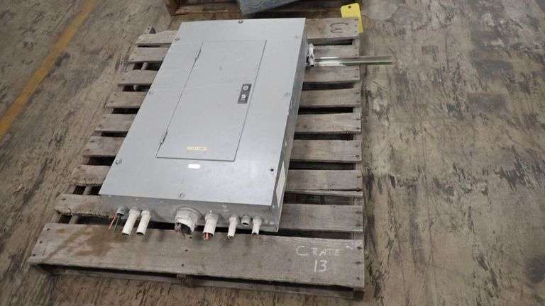 Challenger Panelboard - Yellow Tag Auctions