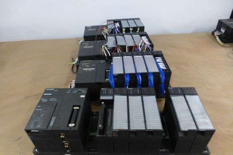 Lot of (4) Mitsubishi PLC Racks - Yellow Tag Auctions