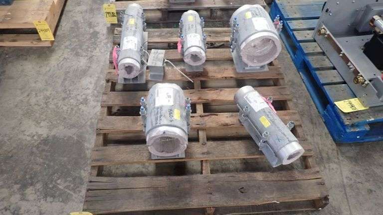 Lot of (5) Rilco Pipe Supports - Yellow Tag Auctions