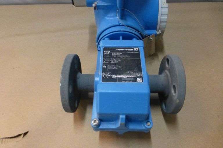 Endress & Hauser Promag 300 Flowmeter w/Promag P Flowmeter - Yellow Tag ...