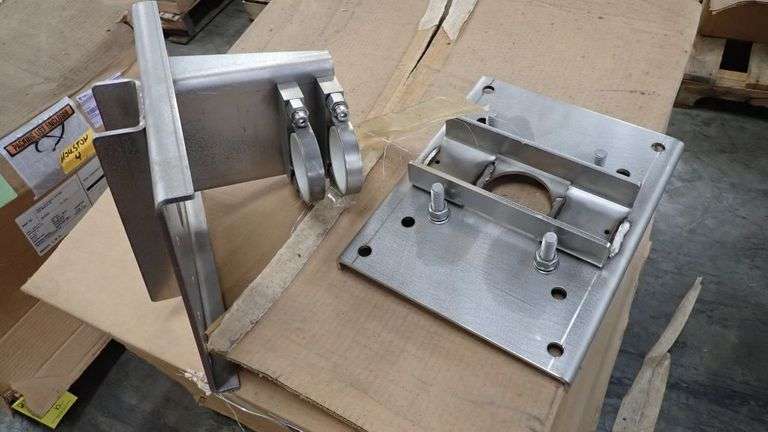 Lot of (4) Motor Mounts - Yellow Tag Auctions