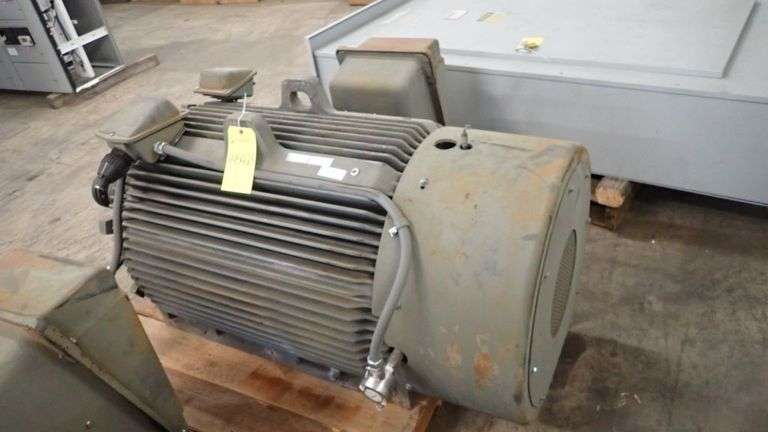 Toshiba 300 HP World Energy Series Induction Motor - Yellow Tag Auctions