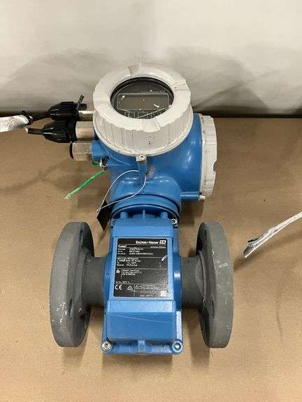 Endress & Hauser Promag 300 Flowmeter w/Promag P Flowmeter - Yellow Tag ...