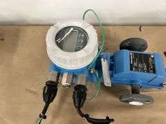 Endress & Hauser Promag 300 Flowmeter w/Promag P Flowmeter - Yellow Tag ...