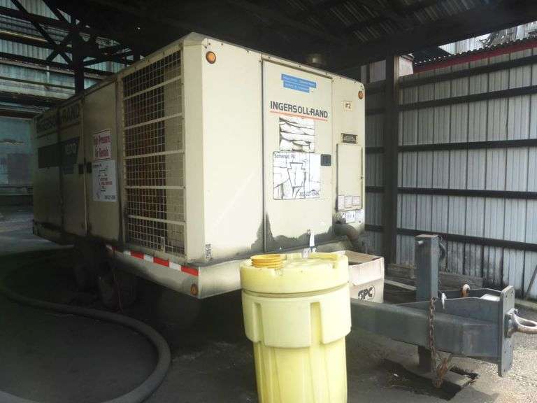 1998 Ingersoll Rand 1070 Towable Air Compressor - Yellow Tag Auctions