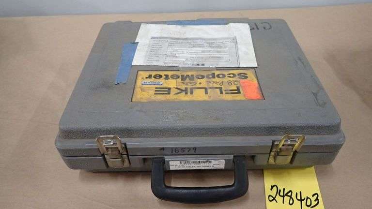 Fluke Series II Scopemeter 105B - Yellow Tag Auctions