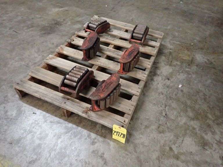 Lot of (6) Multiton Skates - Yellow Tag Auctions