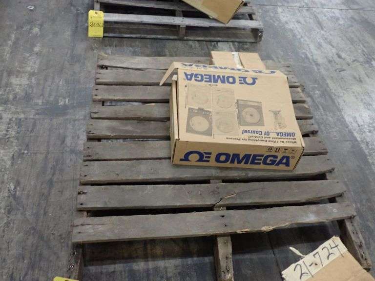 Omega Universal Circular Chart Superecorder - Yellow Tag Auctions