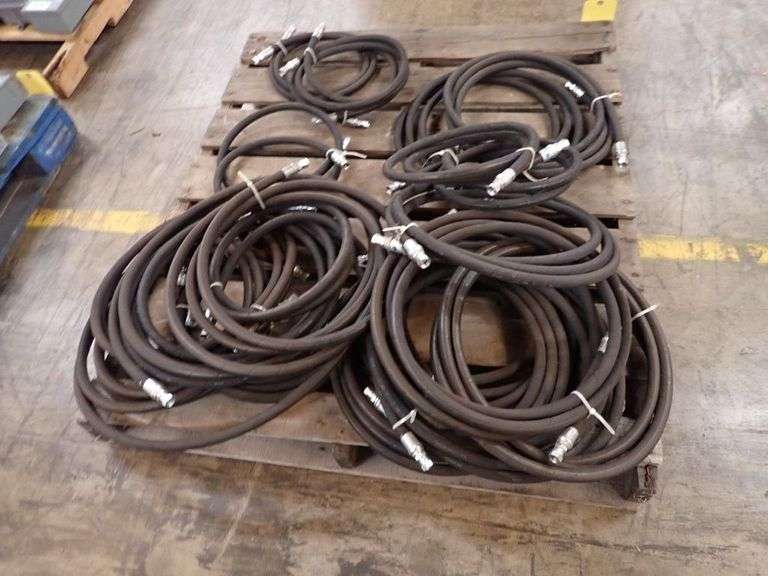Lot of (21) Manuli Hydraulic Hoses - Yellow Tag Auctions