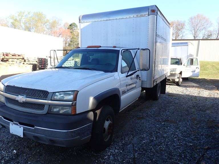 2003 Chevrolet Silverado 3500 Diesel Box Truck - Yellow Tag Auctions