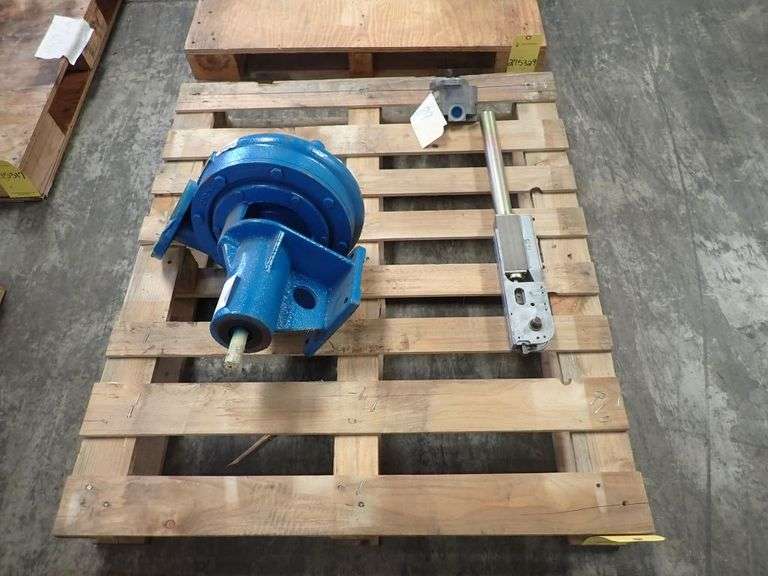 Paco Centrifugal Pump - Yellow Tag Auctions