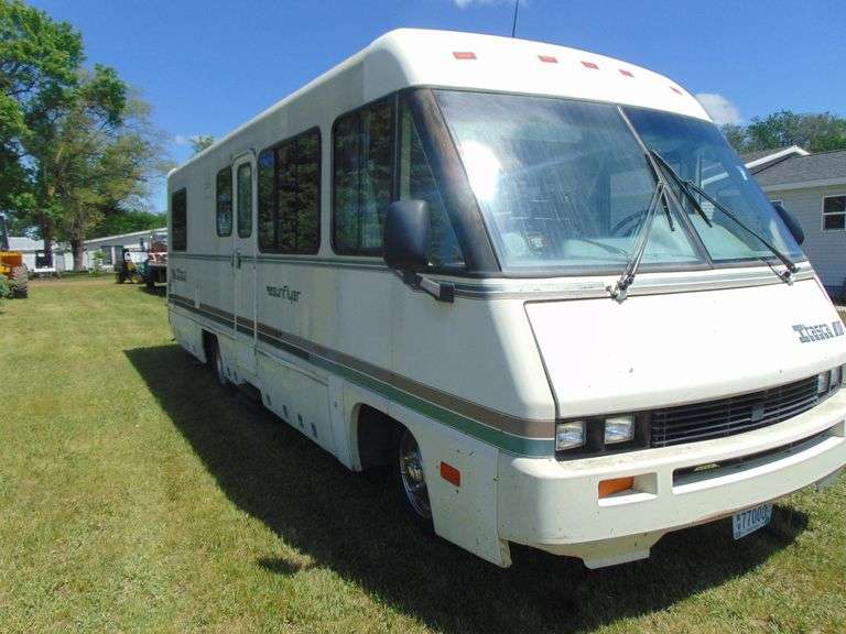 1989 ITASCA SUNFLYER MOTORHOME - Ziemer Hilbrands Auctions
