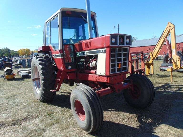 IH 1486 DIESEL TRACTOR w/CAB, 3 PT, GOOD TORQUE, 3 HYD OUTLETS & 540-1000 PTO - Ziemer Hilbrands ...
