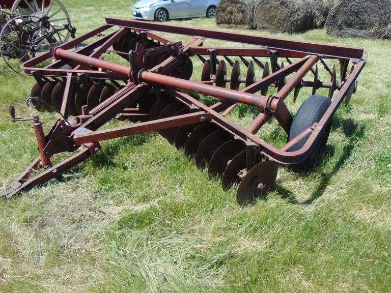 12 FT KEWANEE TANDEM DISC - Ziemer Hilbrands Auctions